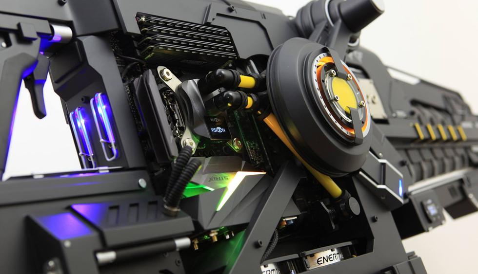 ¡Impresionante! este rifle futurista es en realidad una PC Gamer [FOTOS ...