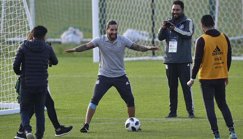 ¡De los escenarios a la cancha! Maluma podría jugar fútbol profesional ...